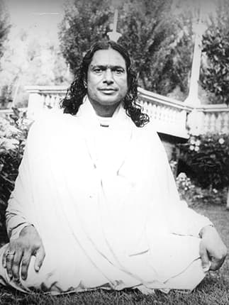 About Jagadguru Shree Kripaluji Maharaj: Fifth Original Jagadguru